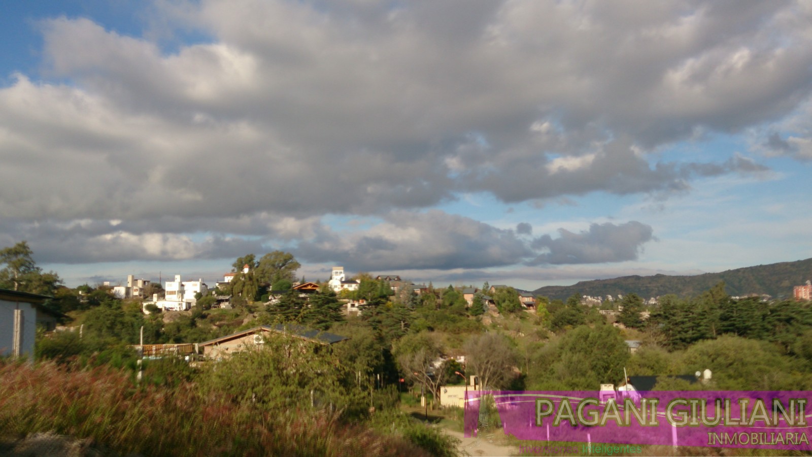 Terreno de 1030m2 en Venta en Villa del Lago-Carlos Paz. Excelente ...